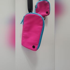 lululemon athletica | Bags | Lululemon Modular Phone Crossbody Bag In ...